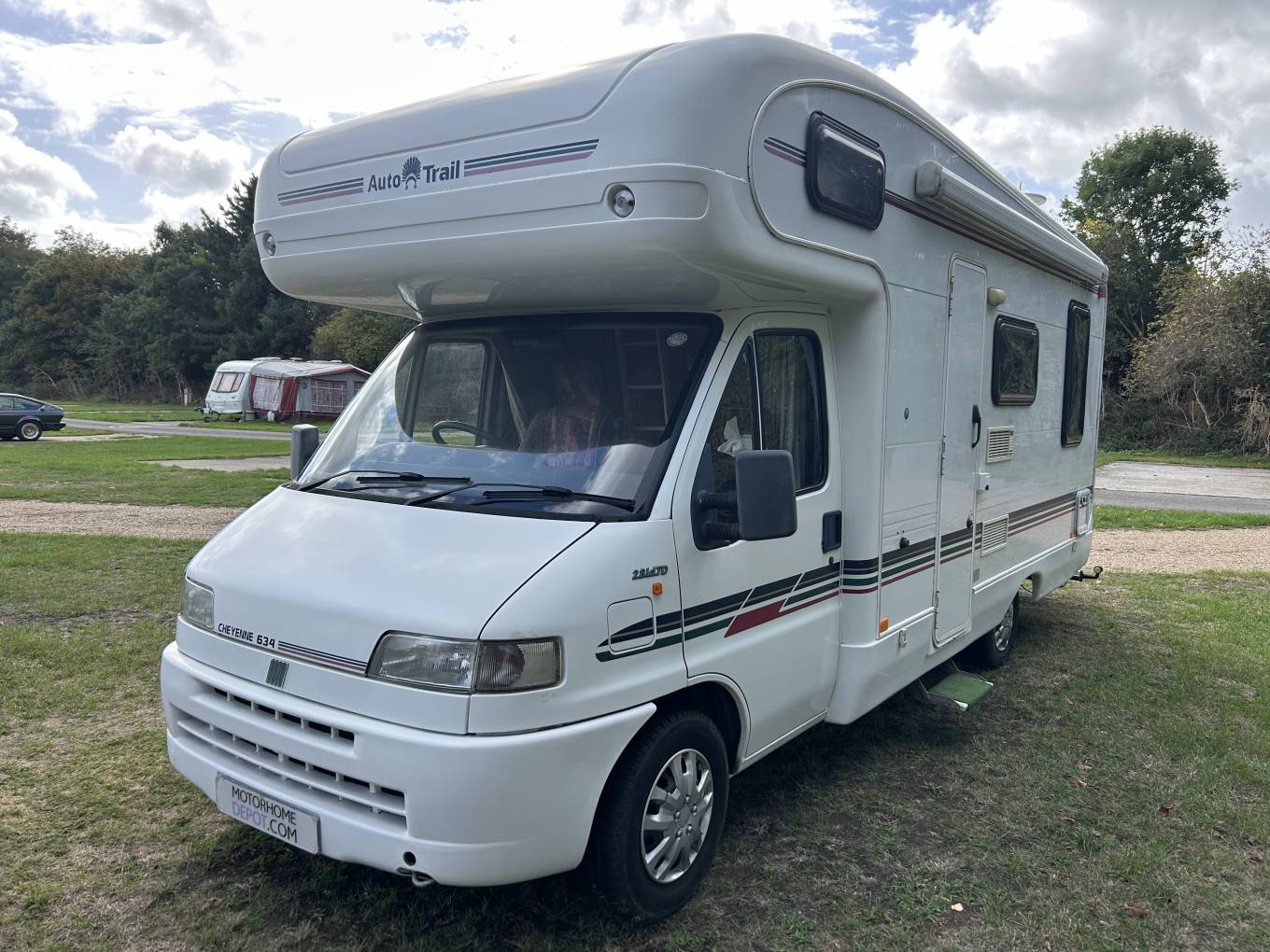 Auto-Trail Cheyenne 634 For Sale, Rear Air Suspension, Tow Bar, Smart ...